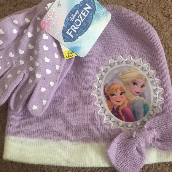 Disney | Other | Disney Frozen Hat And Glove Set | Poshmark